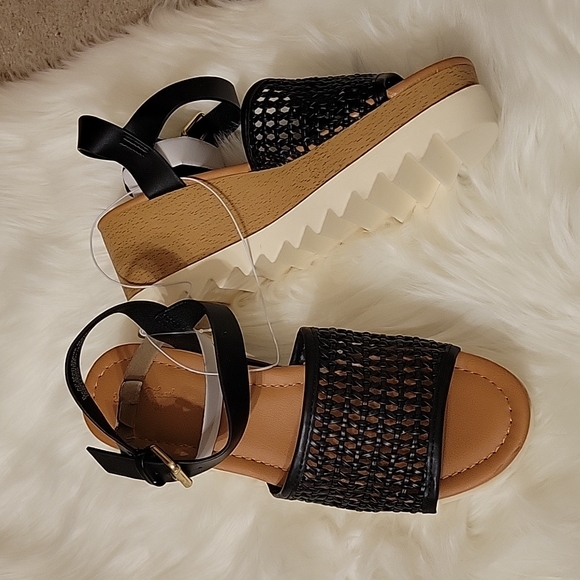 Universal Thread | Shoes | Universal Thread Alba Black Sandal Open ...